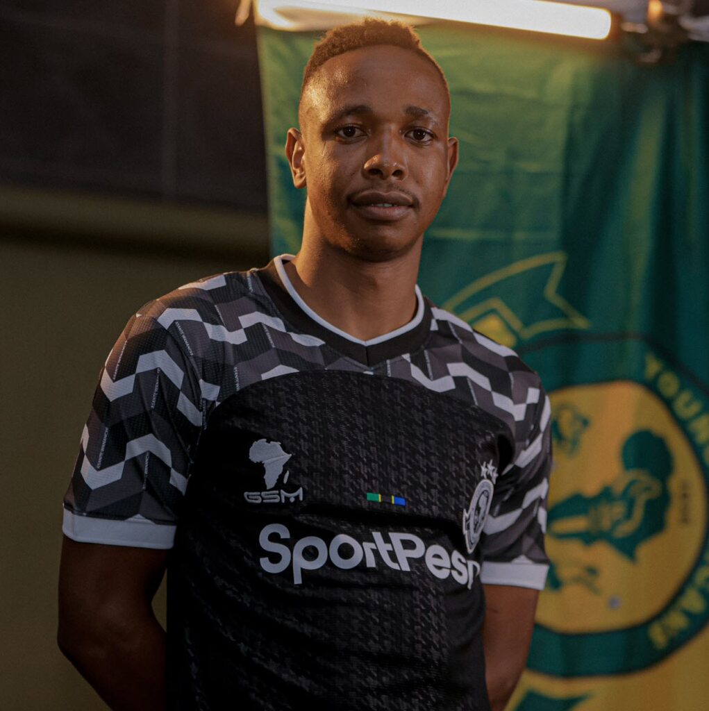 Hizi Apa Picha Za Jezi Mpya Ya Yanga Sc 2024/2025 - HABARI FORUM